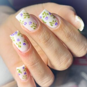Vibrant Flower Nail Ideas to Blossom in Style - PurelyComfy.com