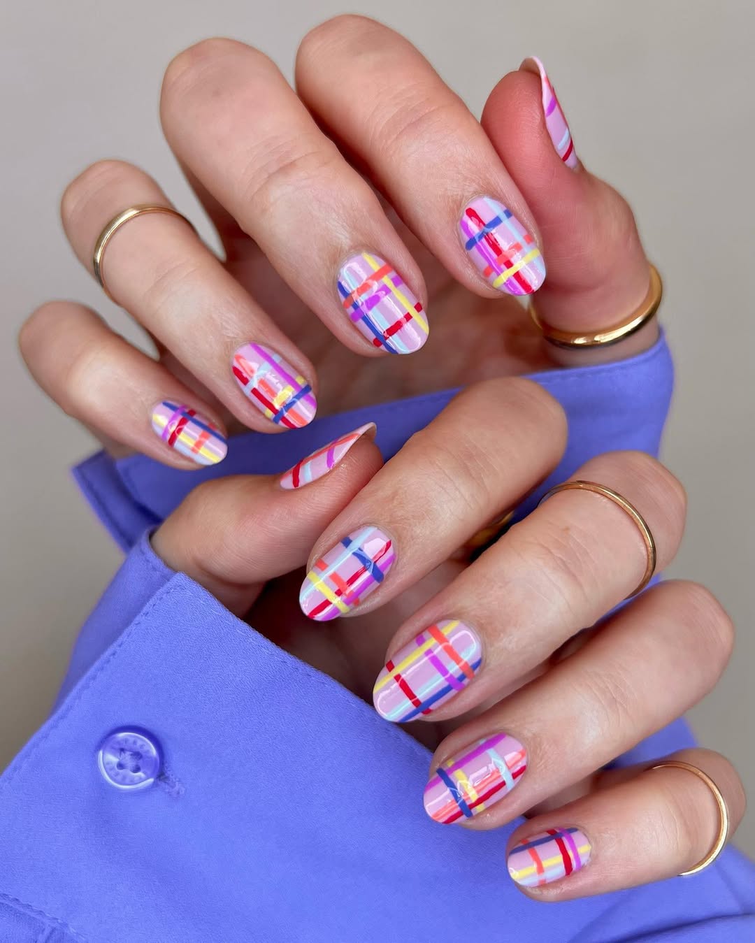 31 Plaid Nail Ideas to Upgrade Your Winter Manicure - PurelyComfy.com